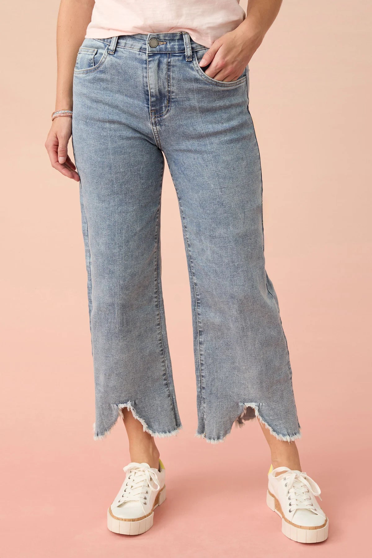 Everstretch Cropped Scalloped Fringe Jean – Olde Tyme Marketplace