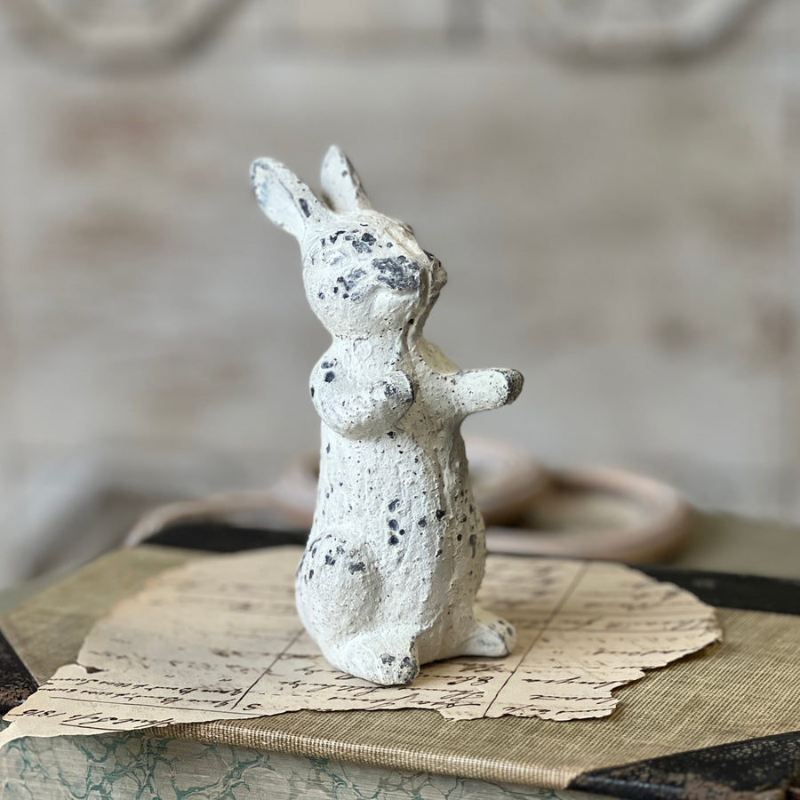 Chippy White Cast Iron Rabbit – Olde Tyme Marketplace